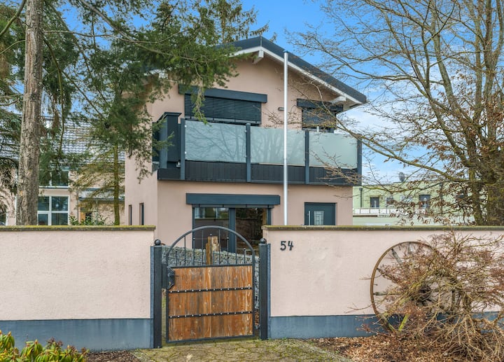 Wunderschönes Ferienhaus Im Grünen - Monreal
