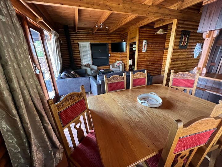 Mount Everest Guest Farm - Arendskop Chalet - Harrismith