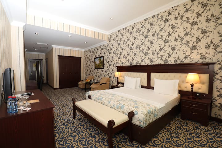 Double Or Twin Room In Modern Hotel With Breakfast - Baku