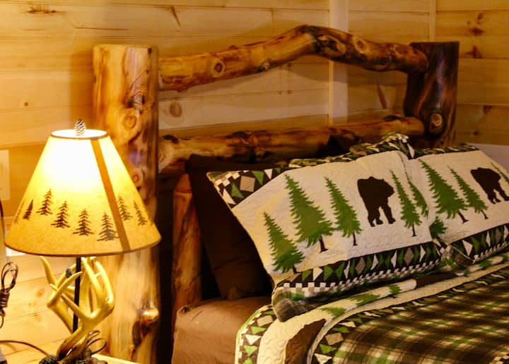 Lakeside Family Escape:stunning Views&beach Access - Lake George, NY