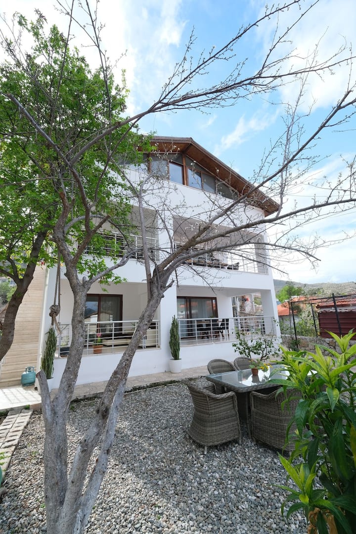 Sakin Huzur Dolu Bir Tatil Için - Selimiye