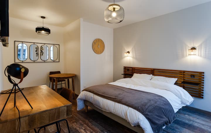 Chambre 2 Style Studio Meublé - Chartres