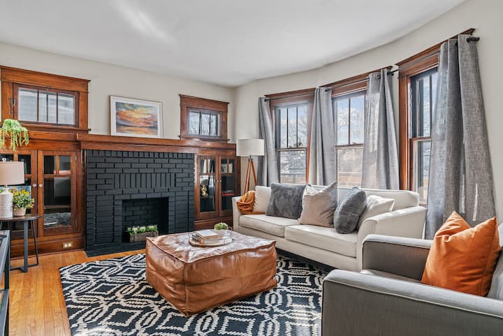 Architectural Urban Escape: A Happy Bflo Getaway - Buffalo, NY