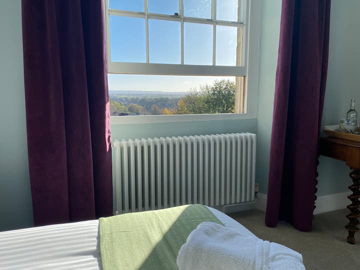 The Castle Inn, Bradford On Avon, Room 3 - Bradford-on-Avon