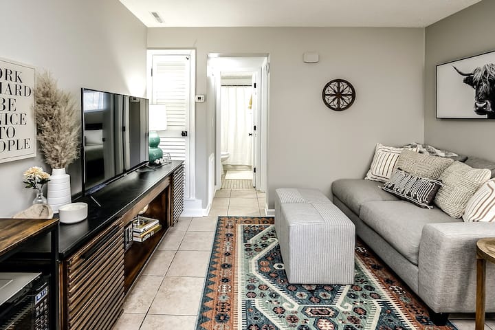 Updated Midtown Apartment! #2 - 奧馬哈