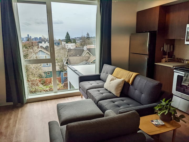Modern, Bright Condo In Wallingford - University District - Seattle