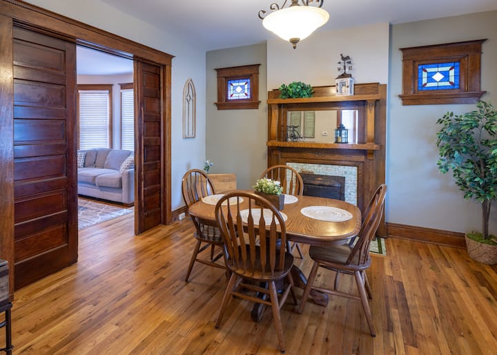 Olde Town Gem To Red Rocks, Denver, Rocky Mtns. - Arvada, CO