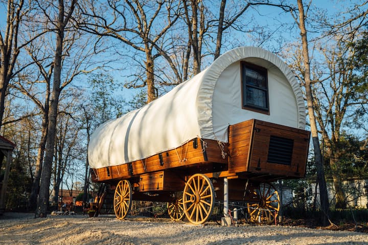 Camping In A Wagon, A/c, Full Bath Inside, Stocked - Mountain Home, AR