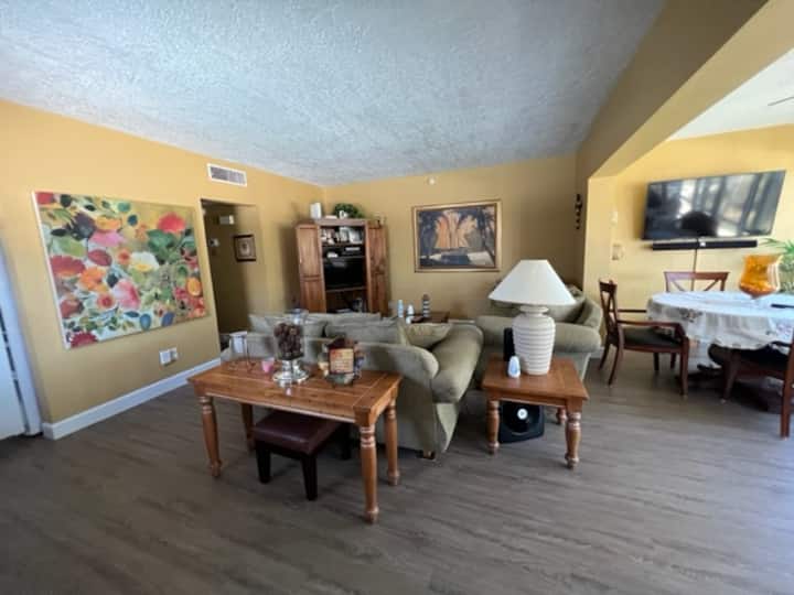 Moorings Community Gem @ Wedgewood Club - Naples