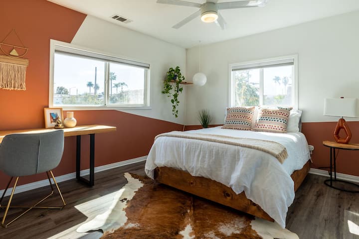Greenbelt Getaway - Long Beach, CA