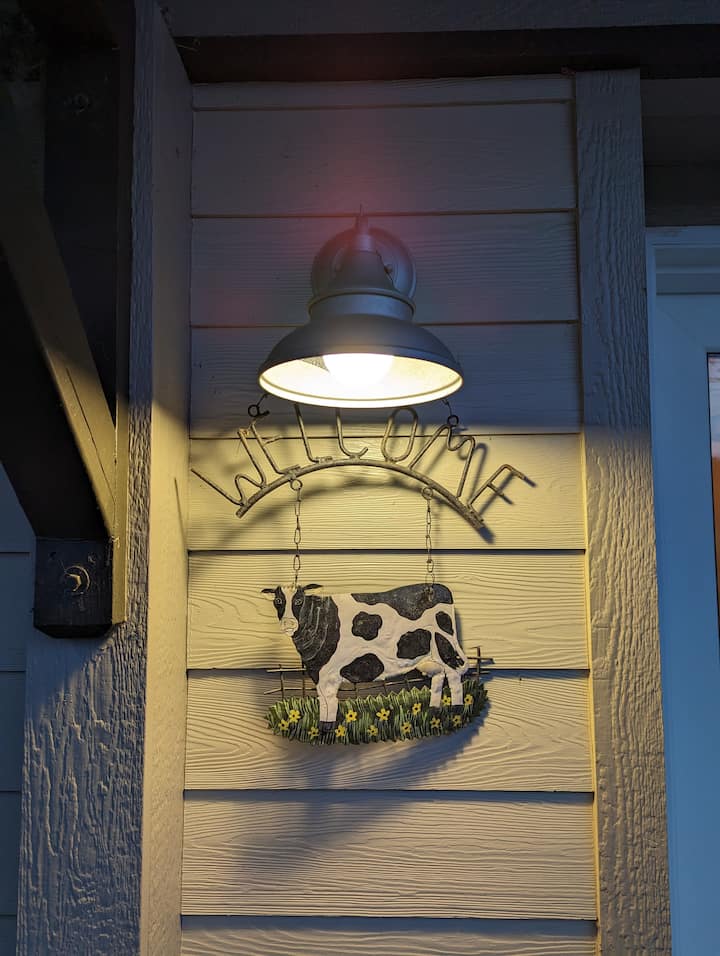 Peaceful Farmhouse With Hot Tub - 메드퍼드