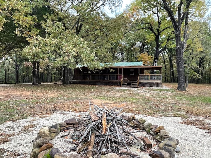 Escape To The Cabin In The Woods - Lake Texoma