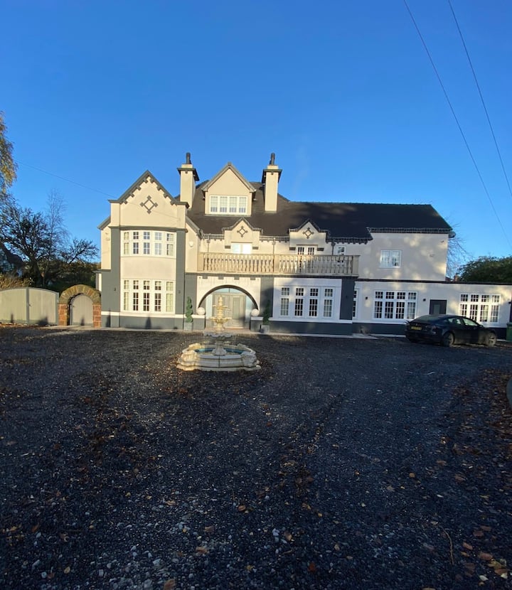 Impressive Luxury Home - Guernsey