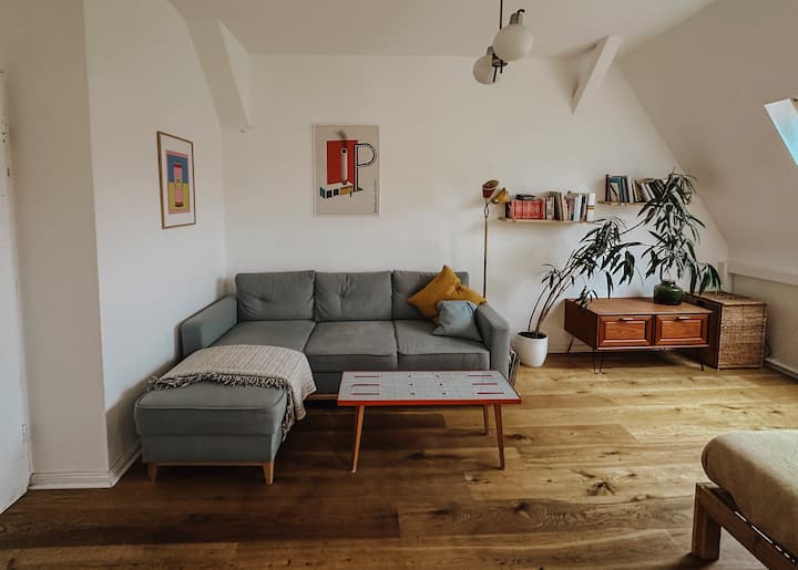 Bright 4-room Flat In Neukölln - Berlin