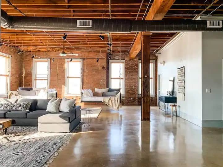 The Loft At Beyond Broadway - セントルイス, MO