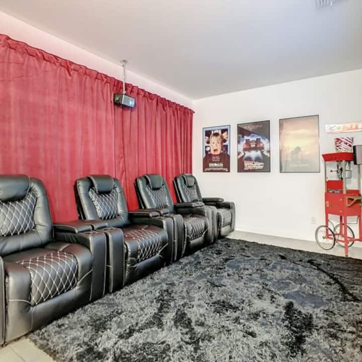 Near Disney| Game Room| Hot Tub| Movie Room| - Davenport, FL