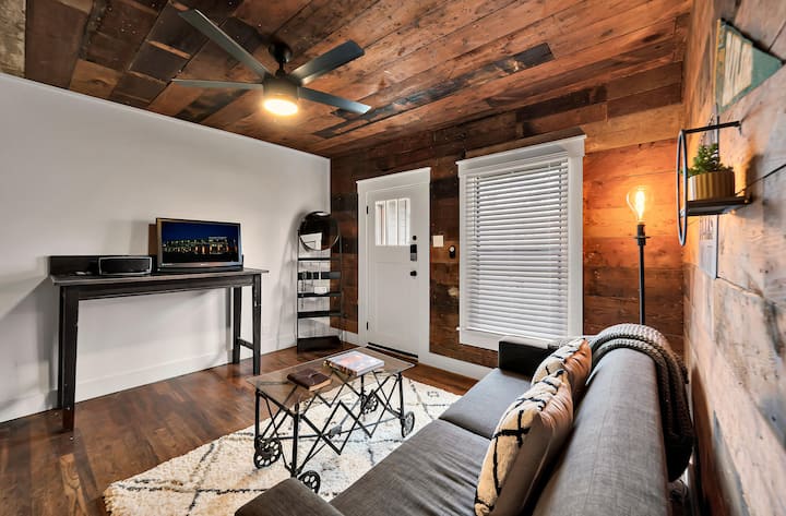 Duet-just Steps To Baylor Univ. - Waco, TX