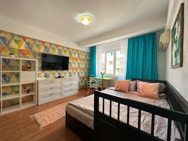 Good Vibes Studio | Old Town - Bucharest
