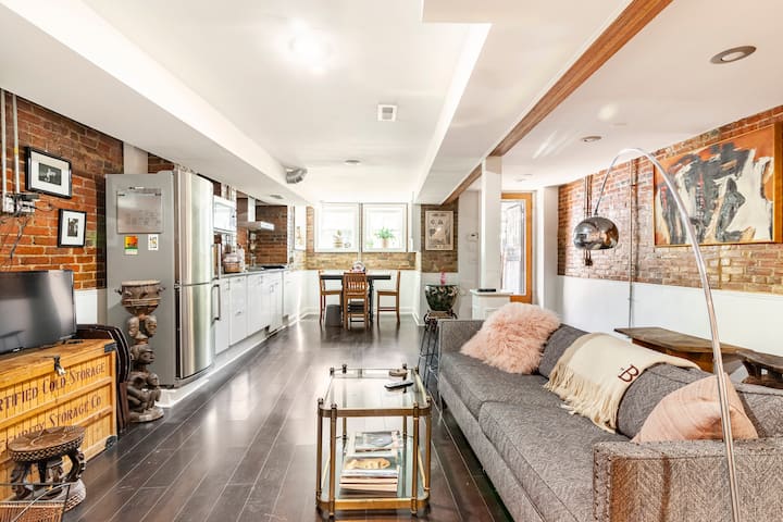 Light Filled Basement Apartment - Washington, DC