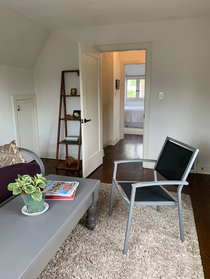 Private Entry Suite Of 1920s Home Mid-city - Hollywood, CA