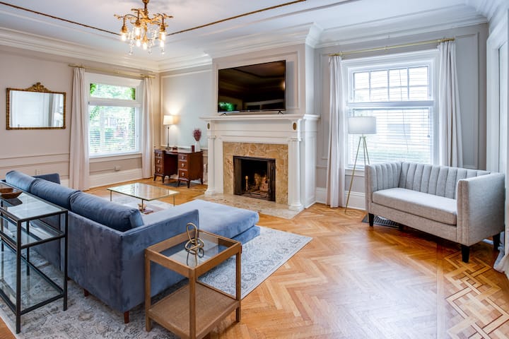 Spacious Luxurious Home-steps From Park&east Ave! - Rochester, NY