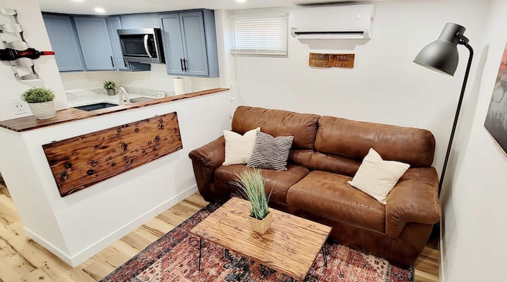 Cozy Space Walking Distance To Downtown Nampa - Nampa, ID