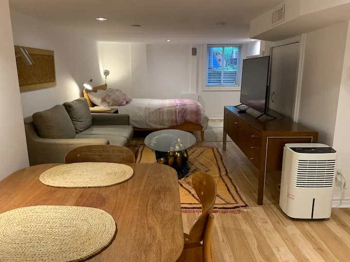 Private Cozy Studio - Toronto