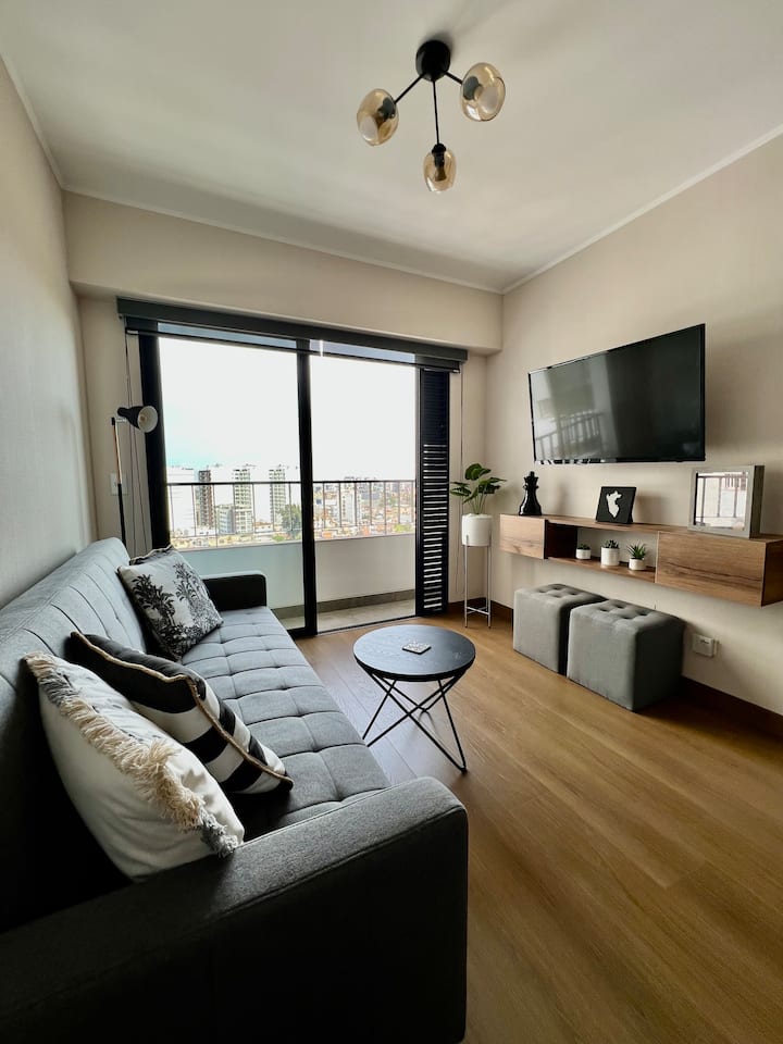 Lindo Apto De Estreno Entre San Isidro Y Surquillo - Peru