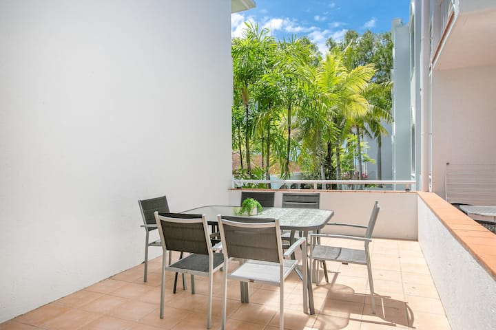 Alassio 2 Bedroom Apartment 208 - Palm Cove