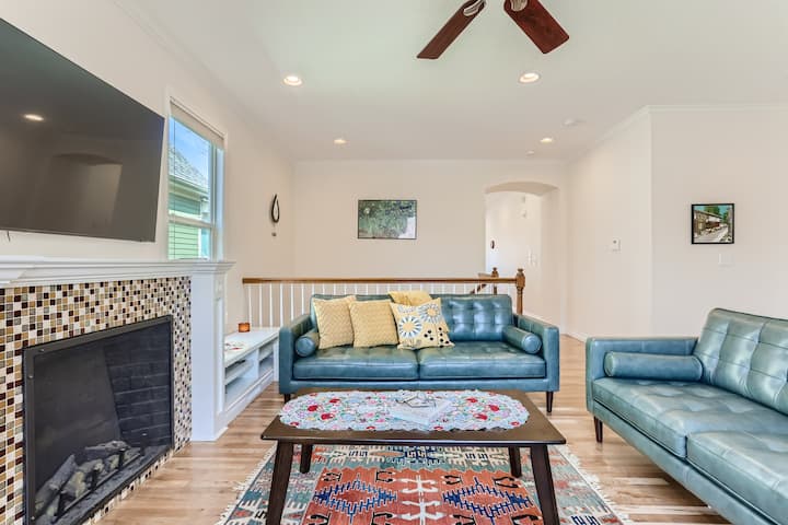 Modern Comfort In Central Park: 4br Home In Denver - Denver, CO