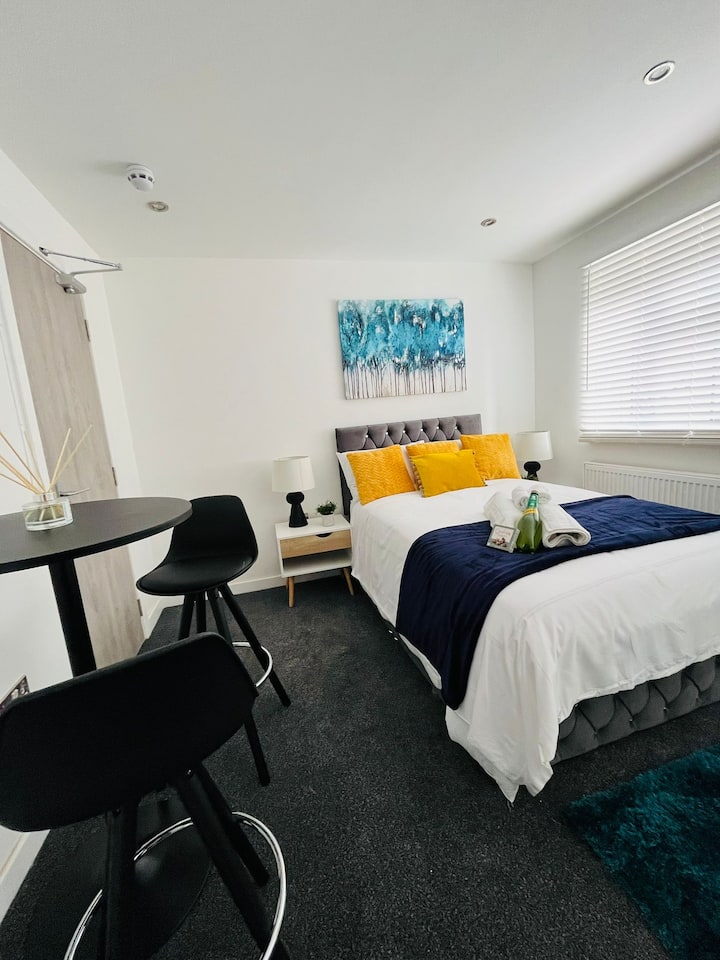 (2) En-suite Room In Shared Flat - Hertfordshire