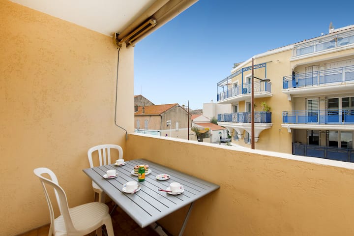 Magnolia Yourhosthelper - Sainte-Maxime