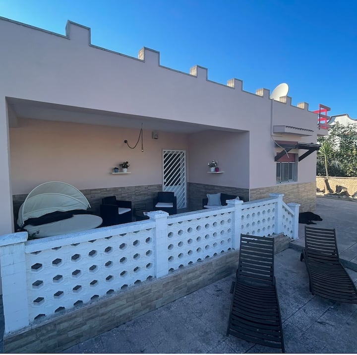 Villa Teresa, Vicino Al Mare, Vacanze In Relax. - Pulsano