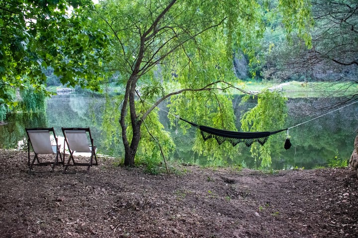 Romantic Tiny Home On Riverbank | Private Beach - Tábua