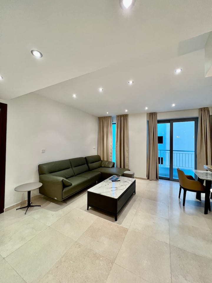 Aphrodite Plaza 2bedroom Apartment (70m To Beach) - Larnaca