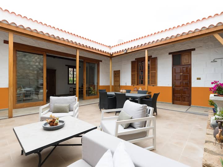 Beautiful Beach House In Mogan - Puerto de Mogán