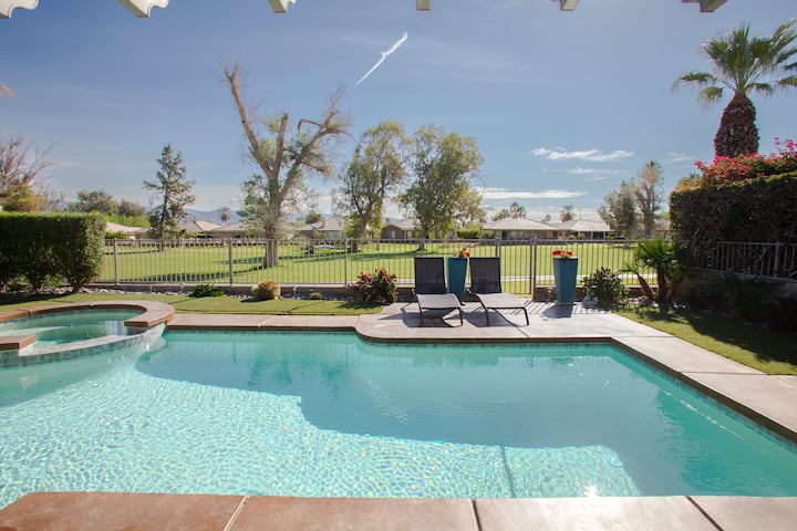 Desirable Desert Resort W/ Pool- 2mi To Coachella - Indio, CA