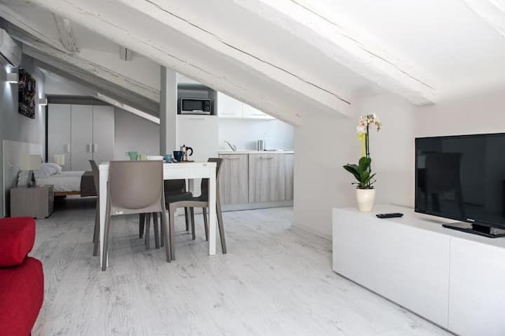 Attic Studio Trieste Goldoni - Trieste