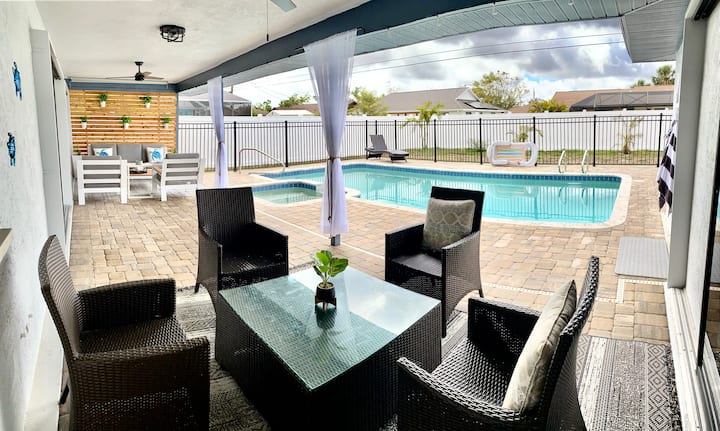 Turtle Getaway With Heated Pool - Englewood, FL