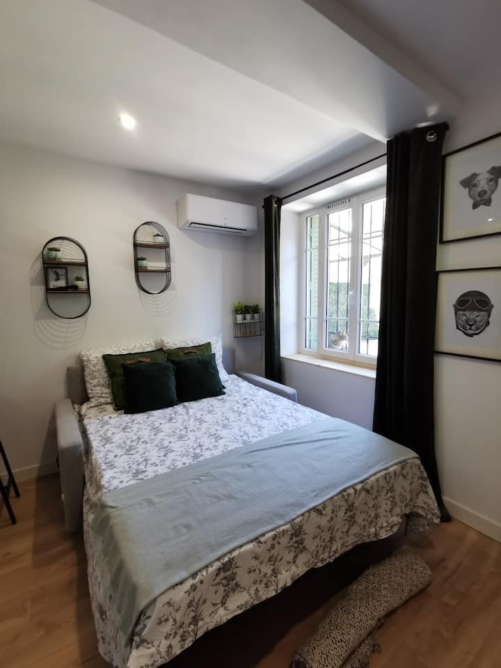 Studio Climatisé Parking Gratuit Terrasse - Villeneuve-lès-Avignon