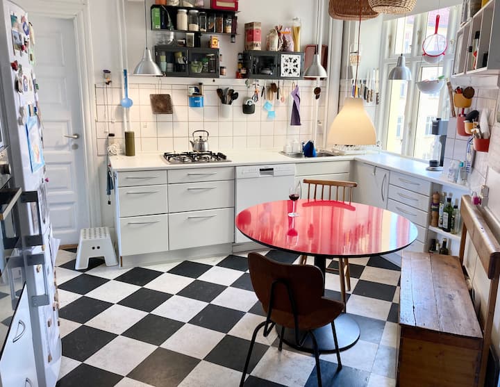 Hjemlig Lejlighed Med Udsigt - Tæt På Alt - Kopenhagen