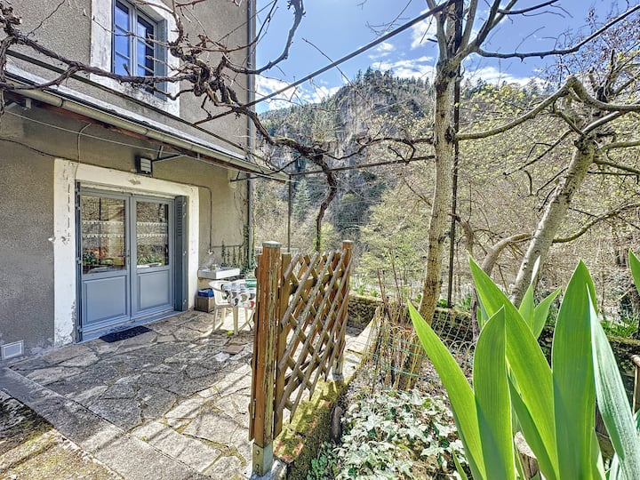 Gite Avec Jardin Surplombant Les Gorges Du Tarn - Sainte-Énimie