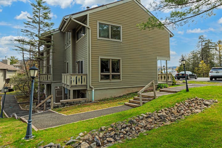 Spring Deal! Luxe 3br + Views – Maison Des Saisons - Hunter Mountain
