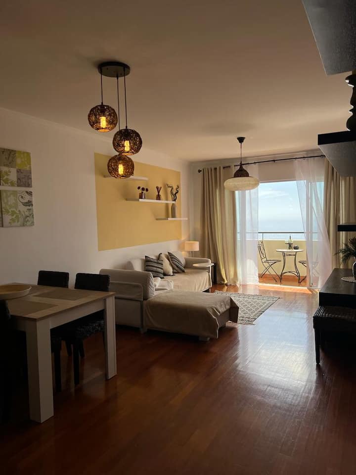 Sea View T2 Relax Apartment With Parking - Caniço