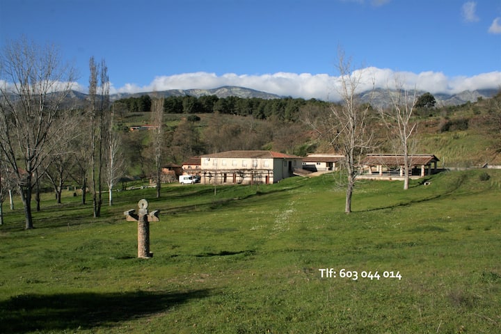Casa Rural Y Albergue En Amplia Finca De Gredos - Villanueva de la Vera