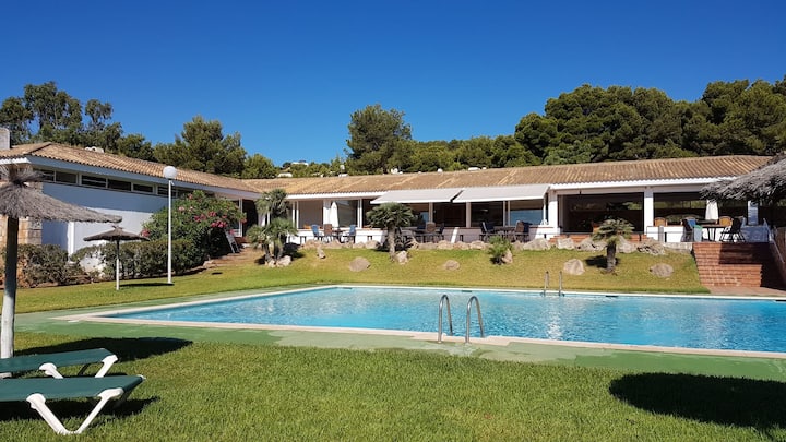 Beautiful Renovated Apartment +Private Sports Club - Minorca