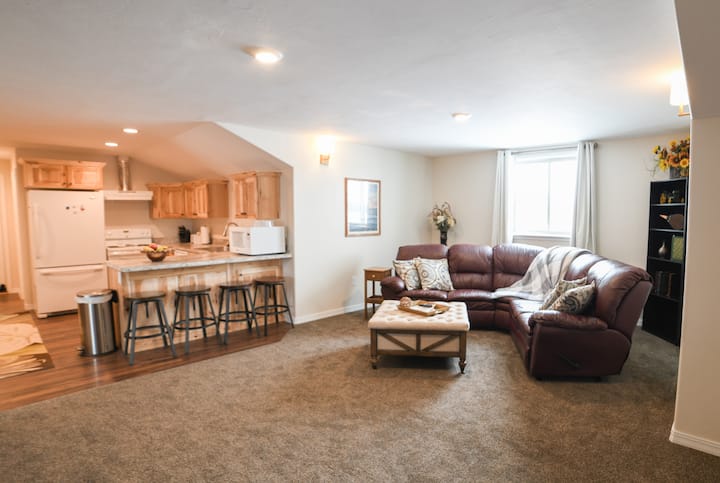 Chateau Potato - Yellowstone Bear World, Rexburg