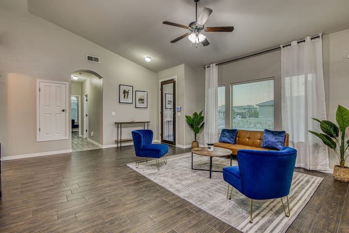 Welcome To Bountiful Fluent Home - El Paso, TX