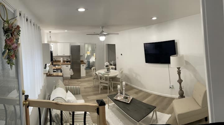 Cozy Apartment - Providence, RI