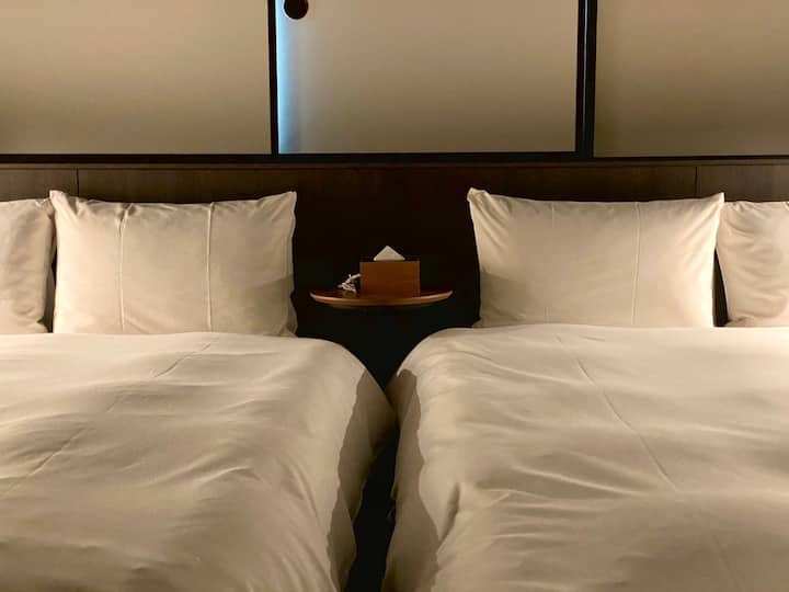 A4505/kuromon Market 1 Min/dotonbori 8 Min/201 - Osaka